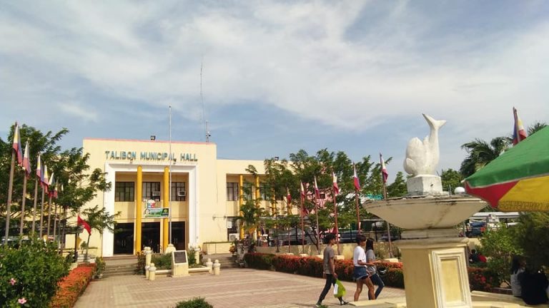 Talibon RHU on lockdown after worker gets COVID-19