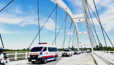New Clarin Bridge temporarily opens for two-way traffic for Loay fiesta