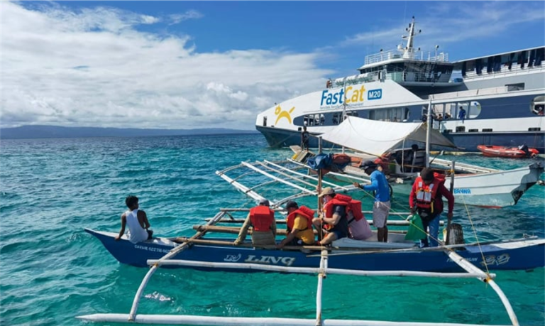 300 rescued as Ro-Ro vessel runs aground in waters off Tubigon island